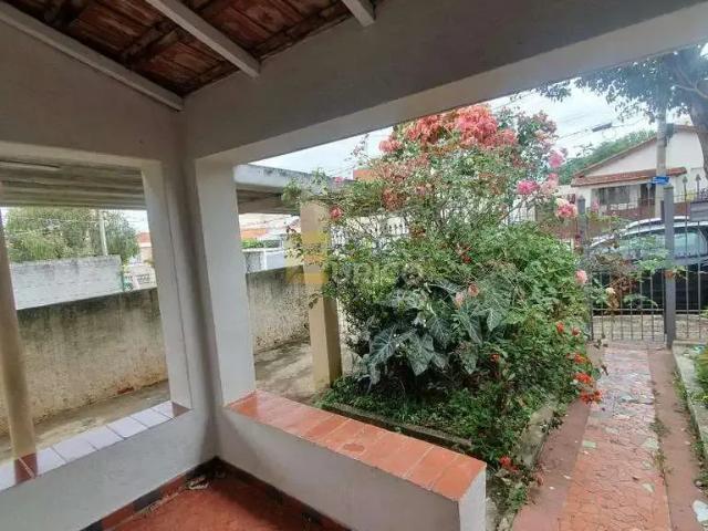 Casa / Sobrado para Venda em Valinhos/SP Vila Anhangüera 4 Quartos