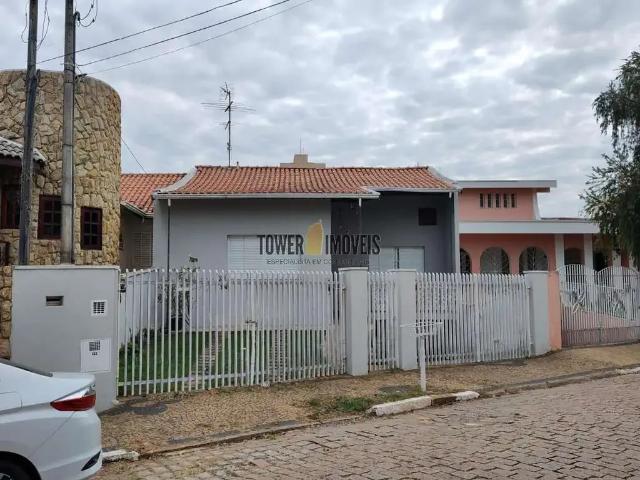 Casa / Sobrado para Venda em Valinhos/SP Vila Independência 4 Quartos