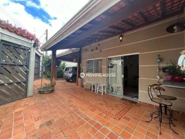 Casa / Sobrado para Venda em Valinhos/SP Vila Moletta 3 Quartos
