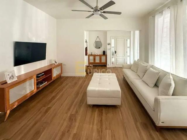 Casa / Sobrado para Venda em Valinhos/SP Vila São José 3 Quartos