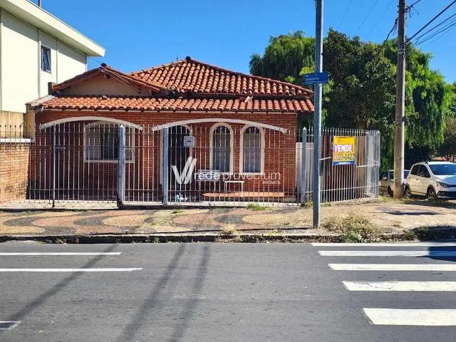 Casa / Sobrado para Venda em Valinhos/SP Vila Santana 3 Quartos