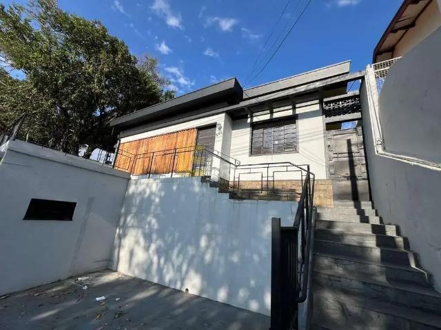 Casa / Sobrado para Venda em Valinhos/SP Vila Santana 3 Quartos