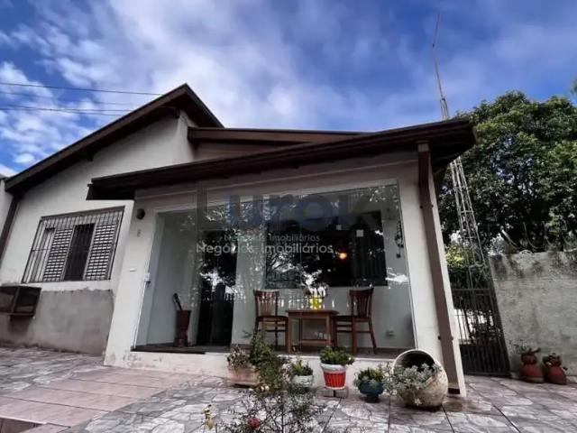 Casa / Sobrado para Venda em Valinhos/SP Vila Santana 3 Quartos