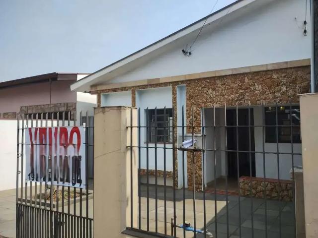 Casa / Sobrado para Venda em Valinhos/SP Vila Santana 3 Quartos
