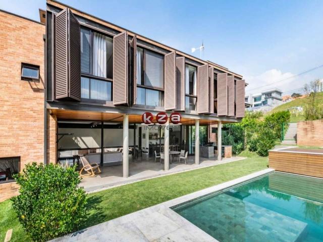 Casa / Sobrado para Venda em Valinhos/SP Villa Lombarda 6 Quartos