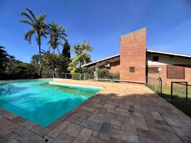 Casa / Sobrado para Venda em Valinhos/SP Village Sans Souci 6 Quartos