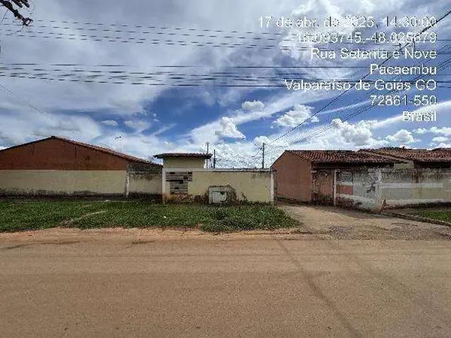 Casa / Sobrado para Venda em Valparaíso de Goiás/GO Chácaras Araguaia 2 Quartos