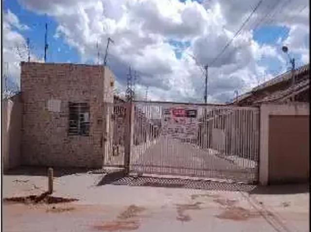 Casa / Sobrado para Venda em Valparaíso de Goiás/GO Chácaras Brasil A 2 Quartos