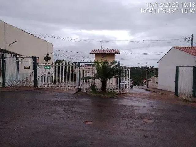 Casa / Sobrado para Venda em Valparaíso de Goiás/GO Fazenda Santa Maria 2 Quartos
