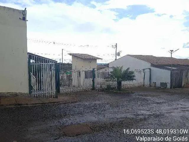 Casa / Sobrado para Venda em Valparaíso de Goiás/GO Fazenda Santa Maria 2 Quartos
