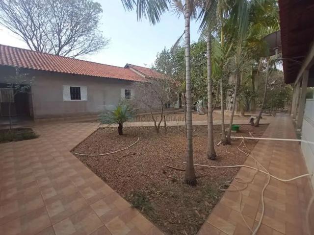 Casa / Sobrado para Venda em Várzea Grande/MT Colinas Verdejantes 4 Quartos