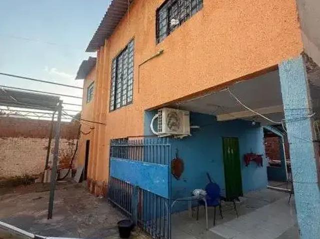 Casa / Sobrado para Venda em Várzea Grande/MT Canelas 4 Quartos