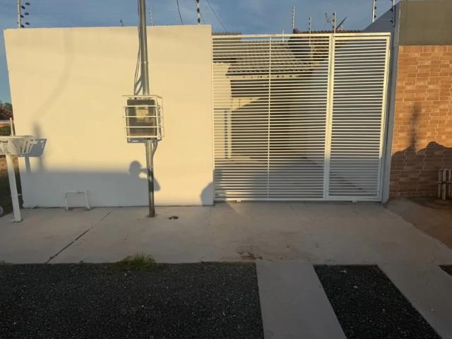 Casa / Sobrado para Venda em Várzea Grande/MT Canelas 2 Quartos