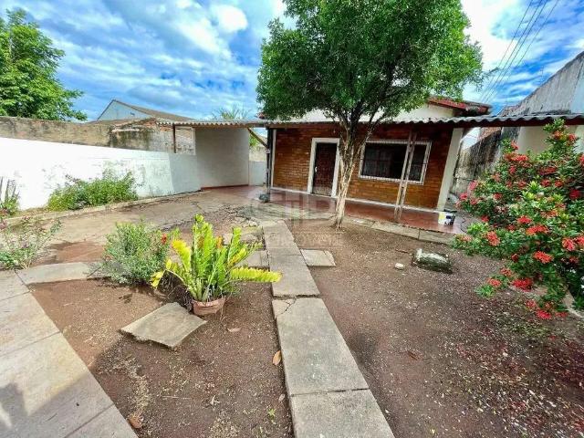 Casa / Sobrado para Venda em Várzea Grande/MT Centro Norte 3 Quartos