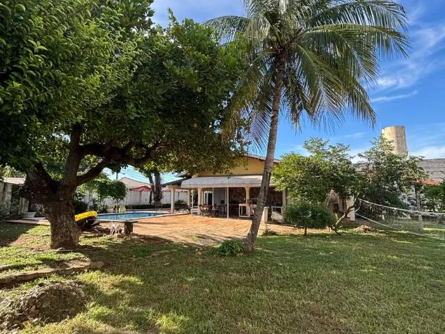 Casa / Sobrado para Venda em Várzea Grande/MT Centro Norte 3 Quartos