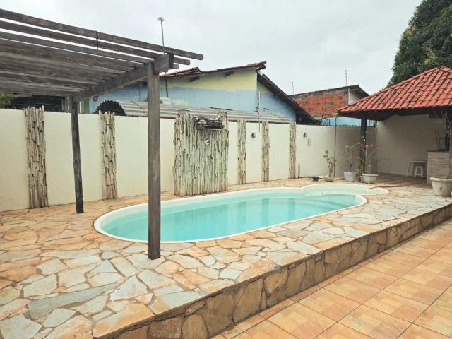 Casa / Sobrado para Venda em Várzea Grande/MT Centro Sul 3 Quartos
