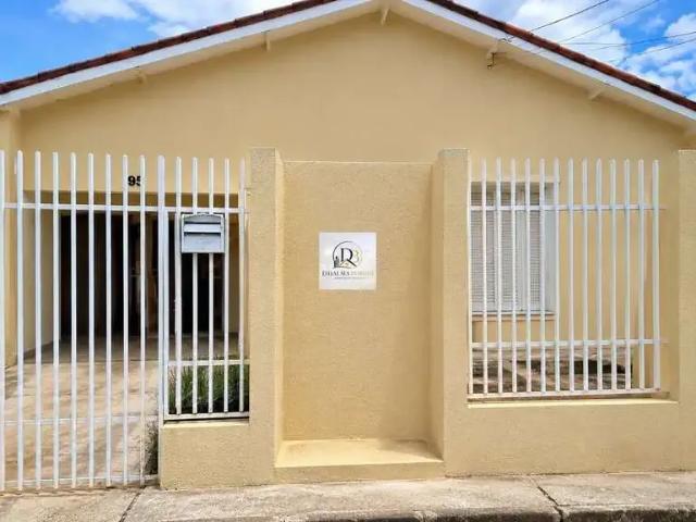 Casa / Sobrado para Venda em Várzea Grande/MT Centro Sul 3 Quartos