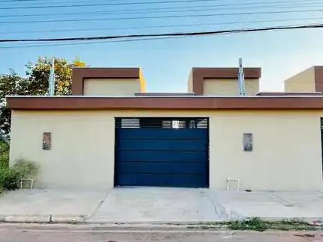Casa / Sobrado para Venda em Várzea Grande/MT Centro Sul 3 Quartos