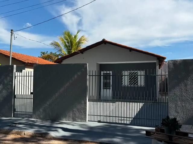 Casa / Sobrado para Venda em Várzea Grande/MT Cristo Rei 2 Quartos