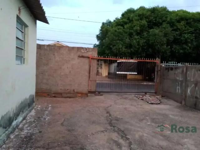 Casa / Sobrado para Venda em Várzea Grande/MT Cristo Rei 2 Quartos