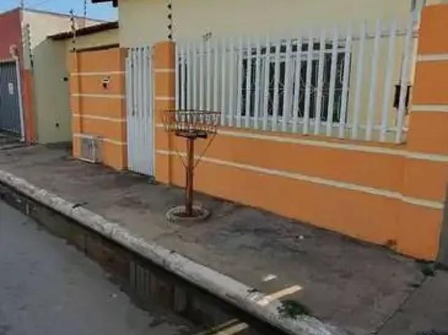 Casa / Sobrado para Venda em Várzea Grande/MT Cristo Rei 3 Quartos