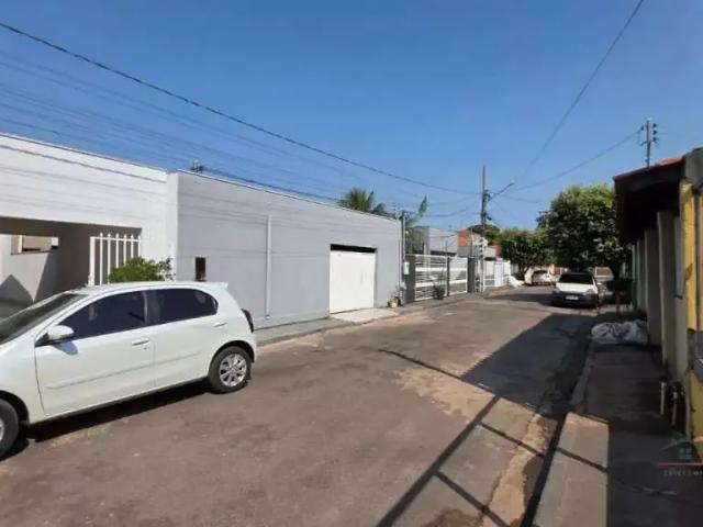 Casa / Sobrado para Venda em Várzea Grande/MT Ikaray 3 Quartos