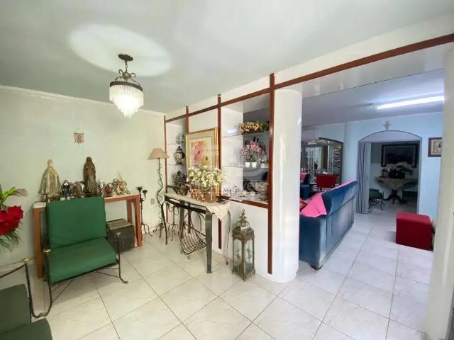 Casa / Sobrado para Venda em Várzea Grande/MT Ponte Nova 4 Quartos