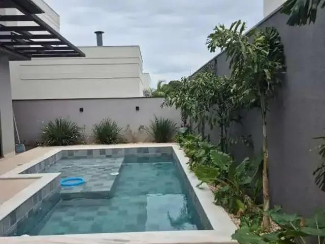 Casa / Sobrado para Venda em Várzea Grande/MT Petrópolis 4 Quartos