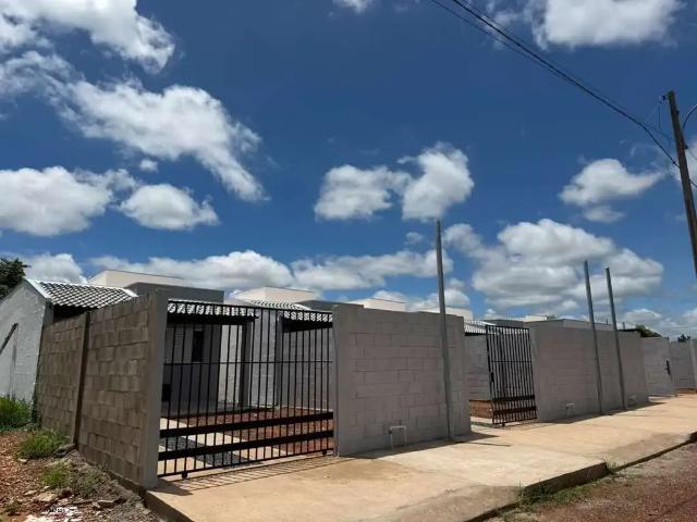 Casa / Sobrado para Venda em Várzea Grande/MT Petrópolis 2 Quartos