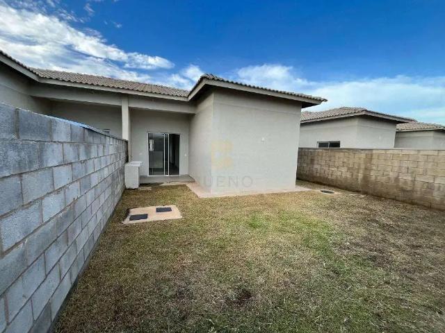 Casa / Sobrado para Venda em Várzea Grande/MT Petrópolis 3 Quartos