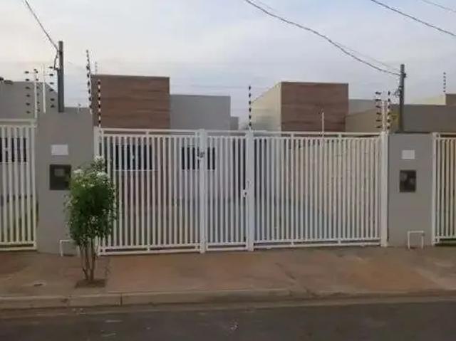 Casa / Sobrado para Venda em Várzea Grande/MT Petrópolis 3 Quartos