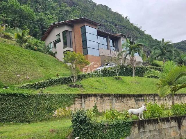 Casa / Sobrado para Venda em Vargem Alta/ES Centro 3 Quartos