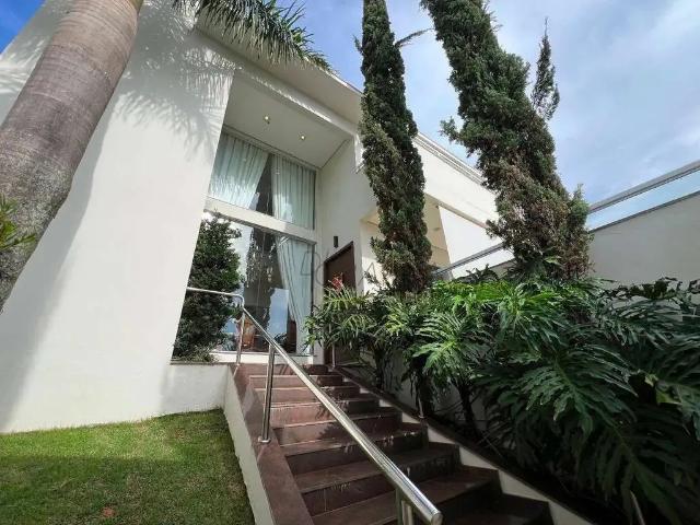 Casa / Sobrado para Venda em Varginha/MG Alta Villa 3 Quartos