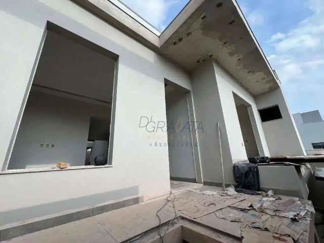 Casa / Sobrado para Venda em Varginha/MG Boulevard 3 Quartos