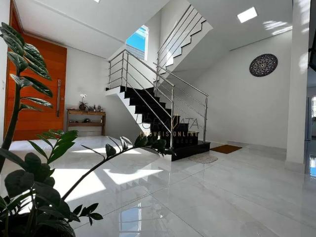 Casa / Sobrado para Venda em Varginha/MG Residencial Portinari 5 Quartos