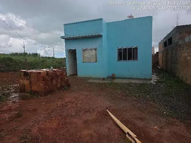 Casa / Sobrado para Venda em Varjão de Minas/MG Centro 2 Quartos