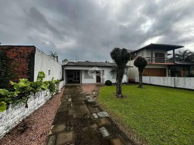 Casa / Sobrado para Venda em Vera Cruz/RS Conventos 3 Quartos