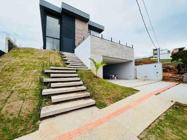Casa / Sobrado para Venda em Vespasiano/MG Gran Park 4 Quartos