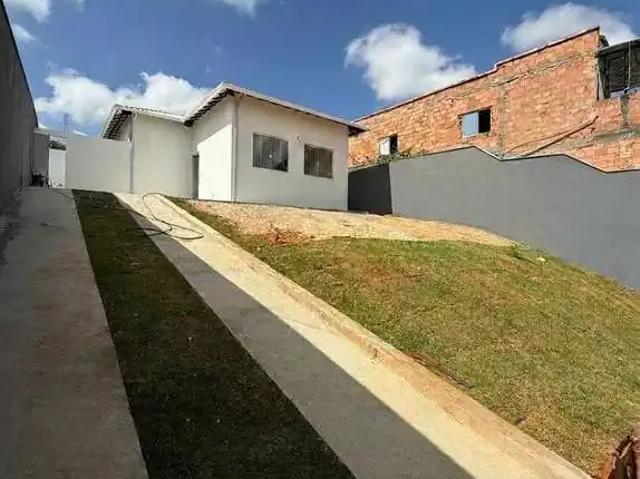 Casa / Sobrado para Venda em Vespasiano/MG Vida Nova 3 Quartos