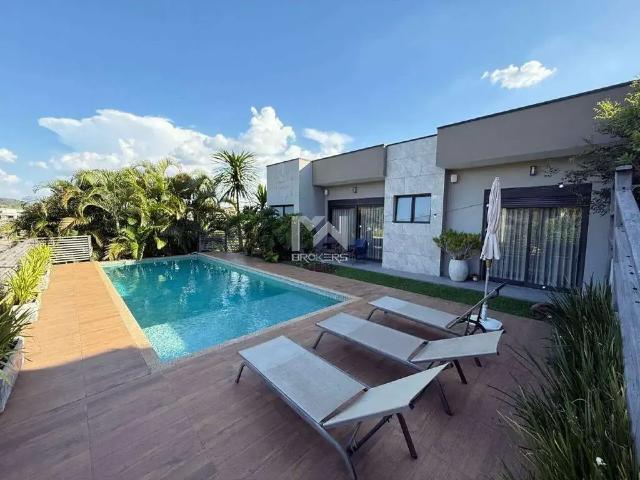 Casa / Sobrado para Venda em Vinhedo/SP Condomínio Campo de Toscana 4 Quartos