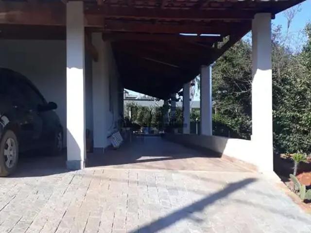 Casa / Sobrado para Venda em Vinhedo/SP Caixa D´Água 3 Quartos