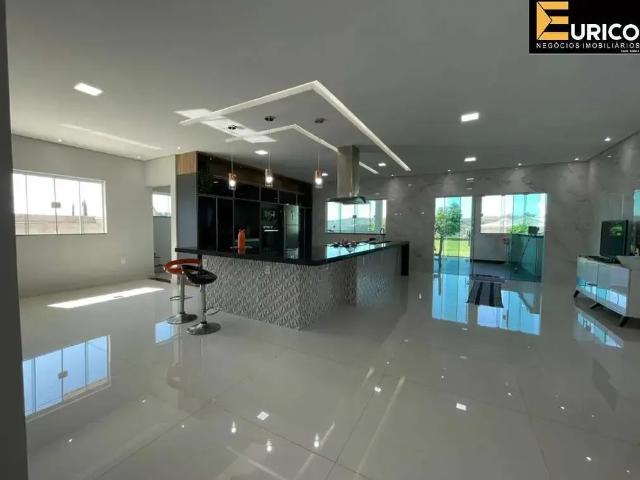 Casa / Sobrado para Venda em Vinhedo/SP Caixa D´Água 4 Quartos