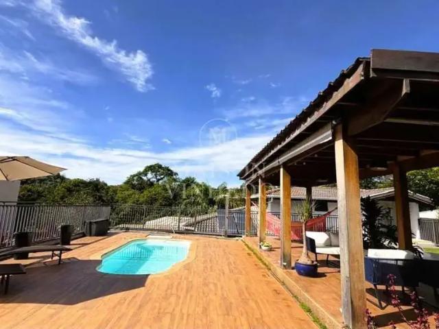 Casa / Sobrado para Venda em Vinhedo/SP Caixa D´Água 5 Quartos