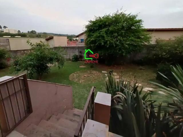 Casa / Sobrado para Venda em Vinhedo/SP Capela 3 Quartos
