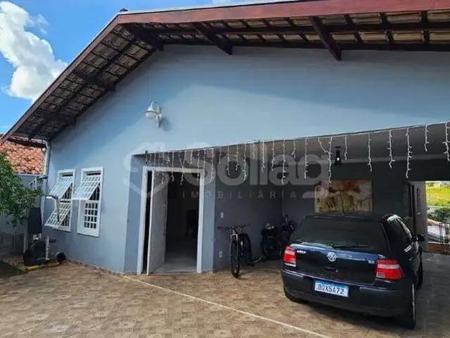 Casa / Sobrado para Venda em Vinhedo/SP Capela 3 Quartos