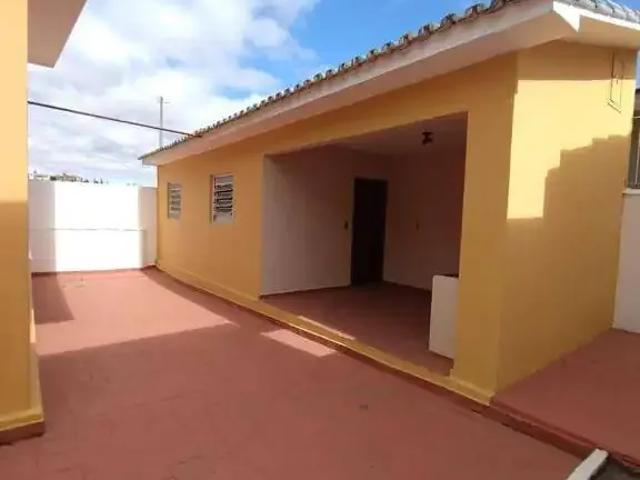 Casa / Sobrado para Venda em Vinhedo/SP Centro 3 Quartos