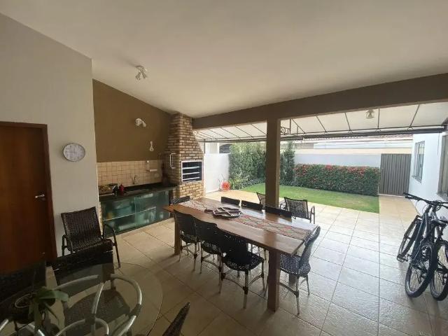 Casa / Sobrado para Venda em Vinhedo/SP Centro 3 Quartos