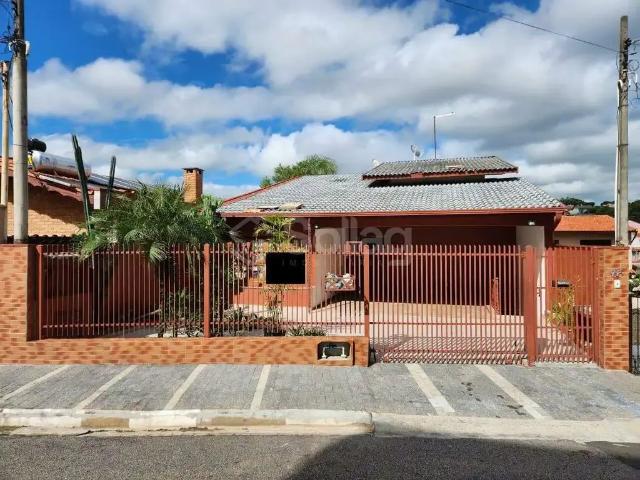 Casa / Sobrado para Venda em Vinhedo/SP Centro 3 Quartos
