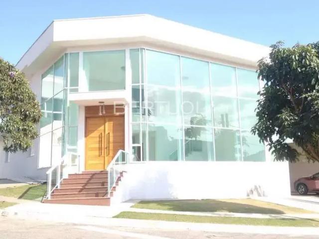 Casa / Sobrado para Venda em Vinhedo/SP Centro 3 Quartos
