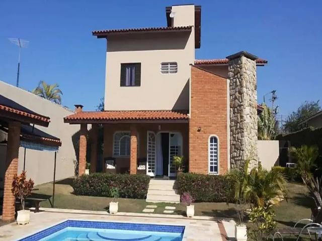 Casa / Sobrado para Venda em Vinhedo/SP Centro 4 Quartos